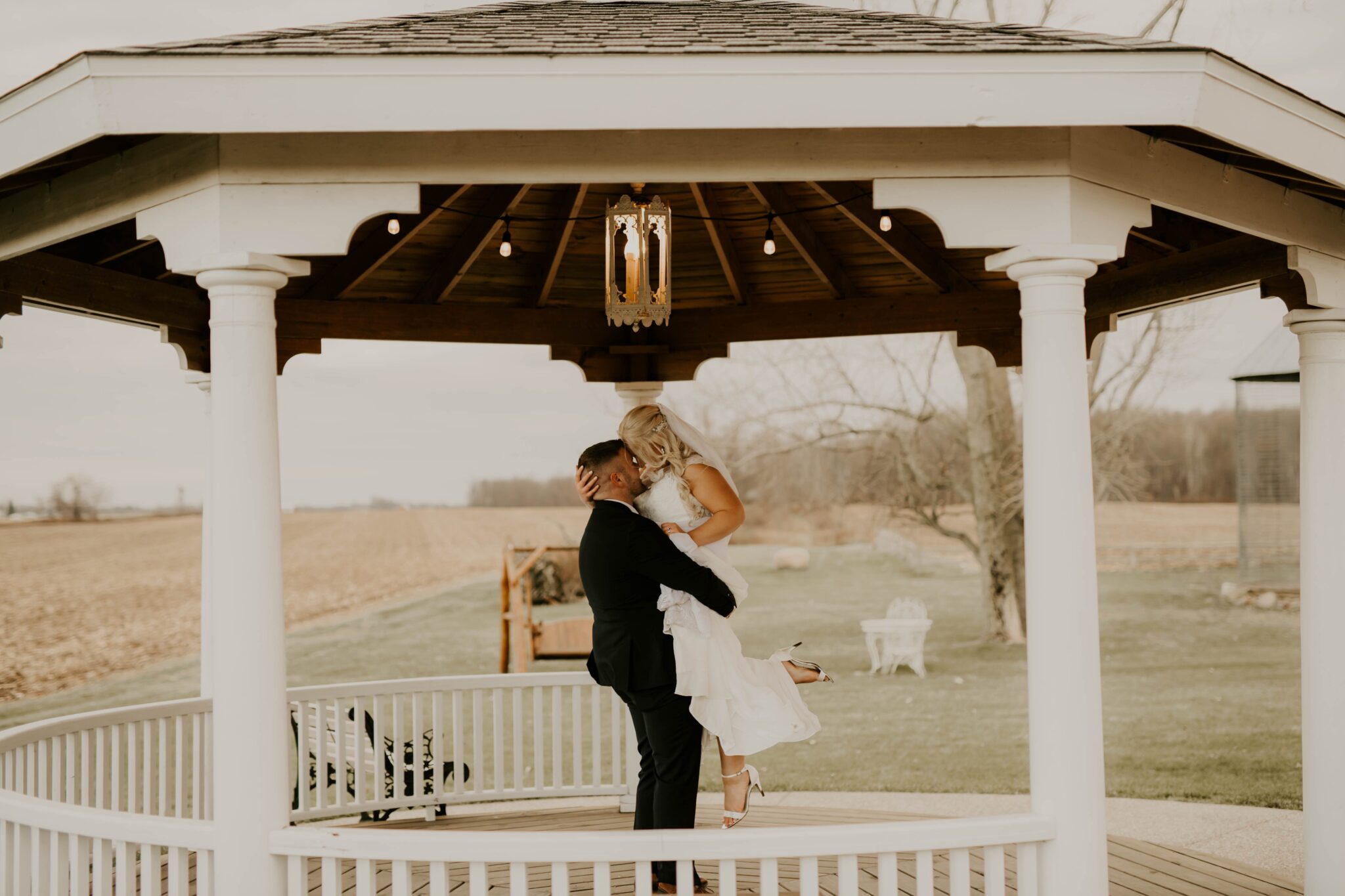 A Michigan Barn Wedding Venue: All About Weddings at Hilltop Memory Makers